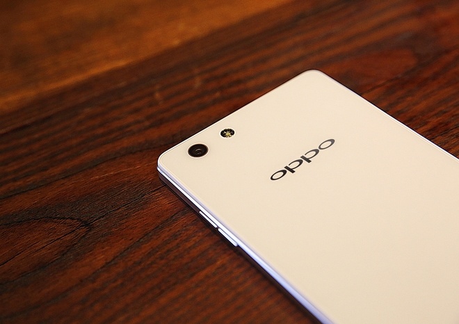 OPPO R1k với thiết kế mỏng, khả năng chụp đêm đỉnh cao