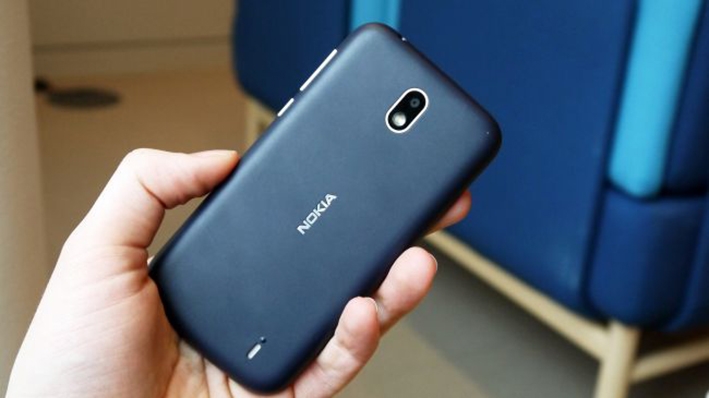Nokia 1, ông vua smartphone giá rẻ thế hệ mới