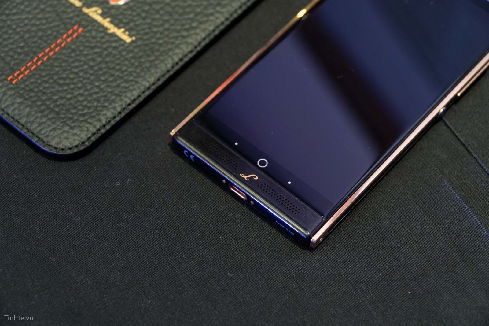 Trên tay Lamborghini Alpha One giá 55 triệu đồng