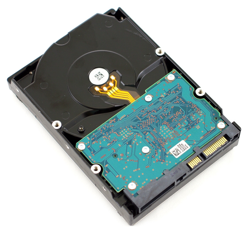 SSD vs HDD: So sánh ưu nhược điểm & tìm ra ổ cứng tốt nhất