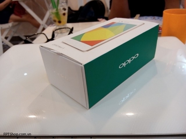 OPPO Neo 5 giá rẻ cho những tính năng “hoàn hảo”