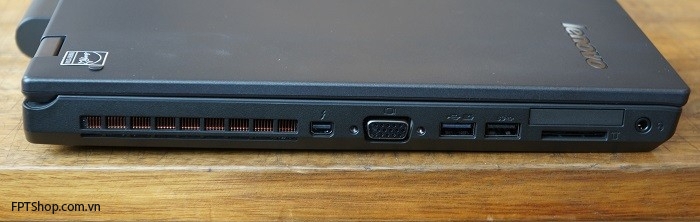 Hình ảnh thực tế về ThinkPad W540 Laptop Workstation mạnh mẽ từ Lenovo