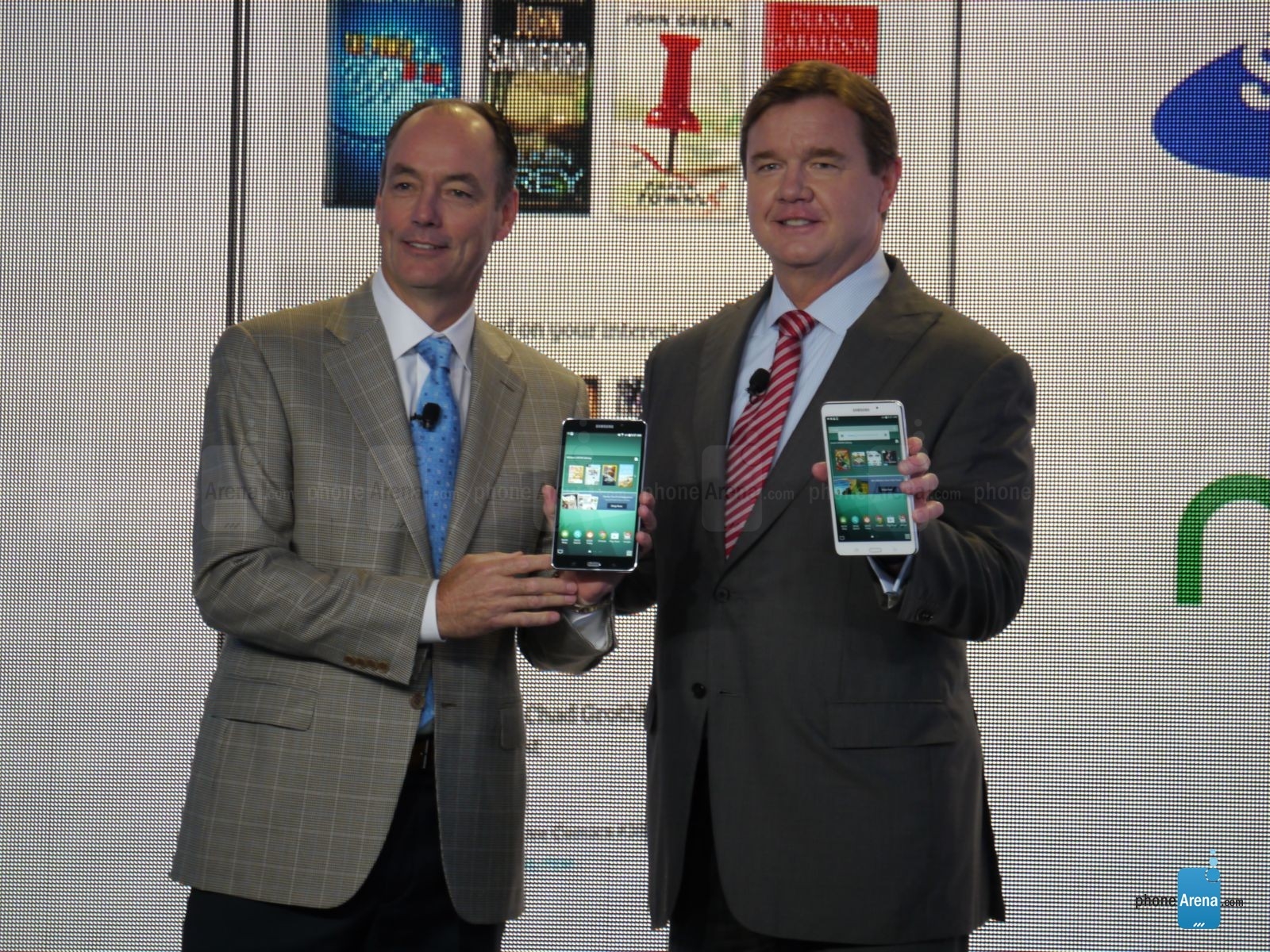 Ngắm nghía Samsung Galaxy Tabd 4 Nook