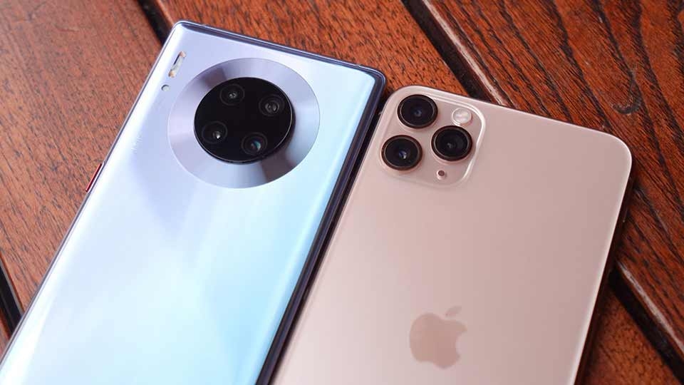 Huawei Mate 30 Pro vs iPhone 11 Pro Max: Bạn chọn flagship nào?