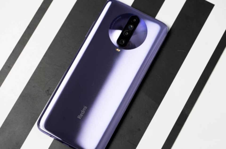 Trên tay Redmi K30 vừa ra mắt: Màn đục lỗ 120Hz, Snapdragon 765G