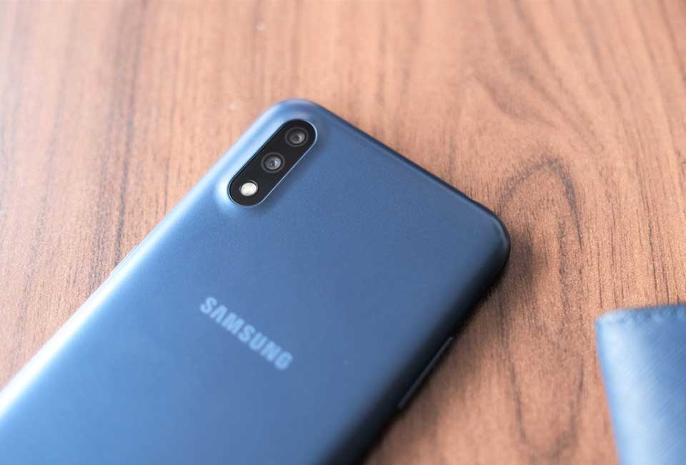 Vì sao Samsung Galaxy A01 lại "ngon, bổ và rẻ"?