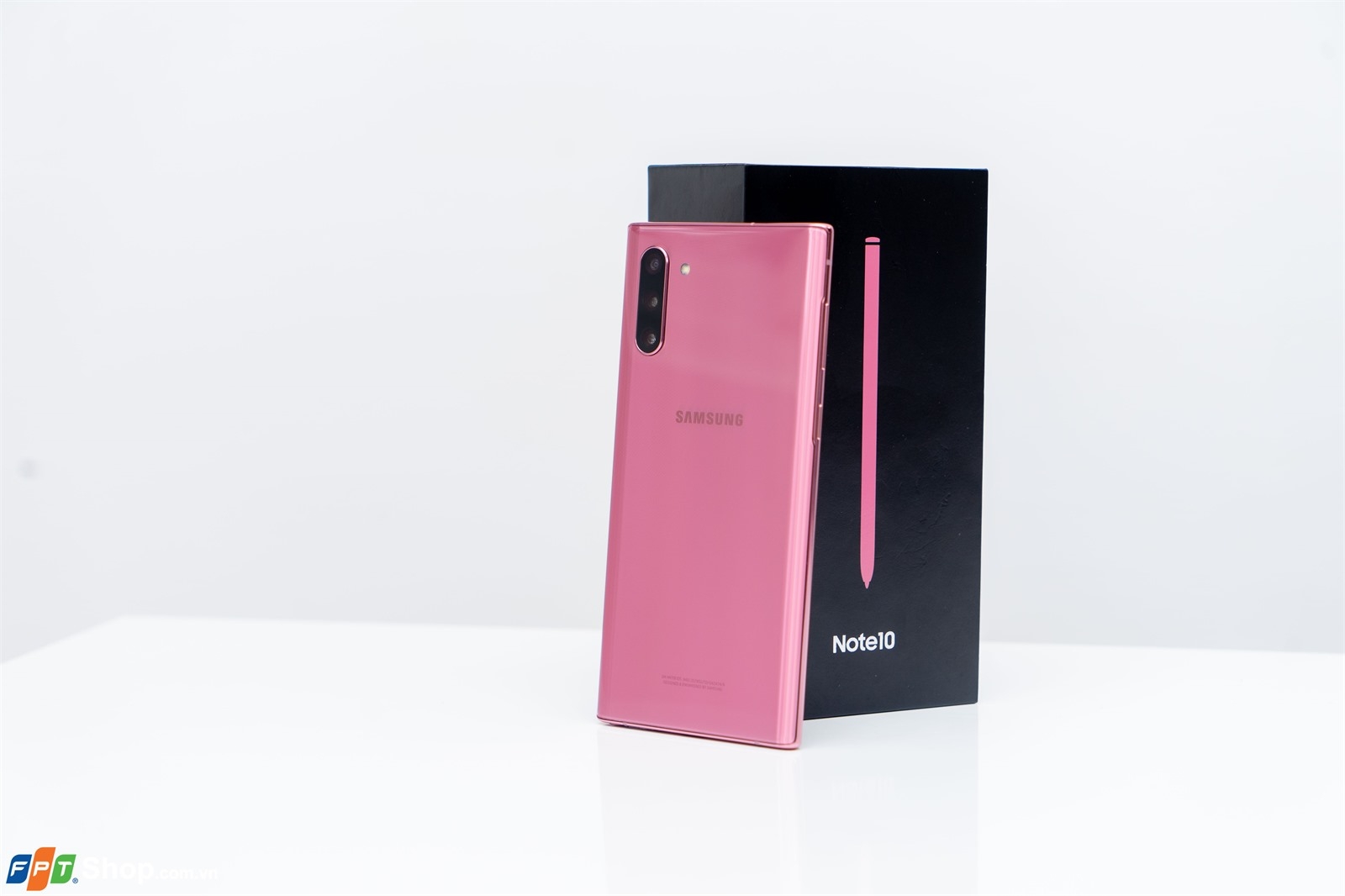 Chỉ 13 triệu, Galaxy Note 10 là chiếc smartphone đáng mua nhất