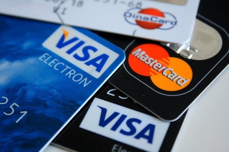 Thẻ Mastercard là gì? Mastercard và Visa khác nhau ra sao?