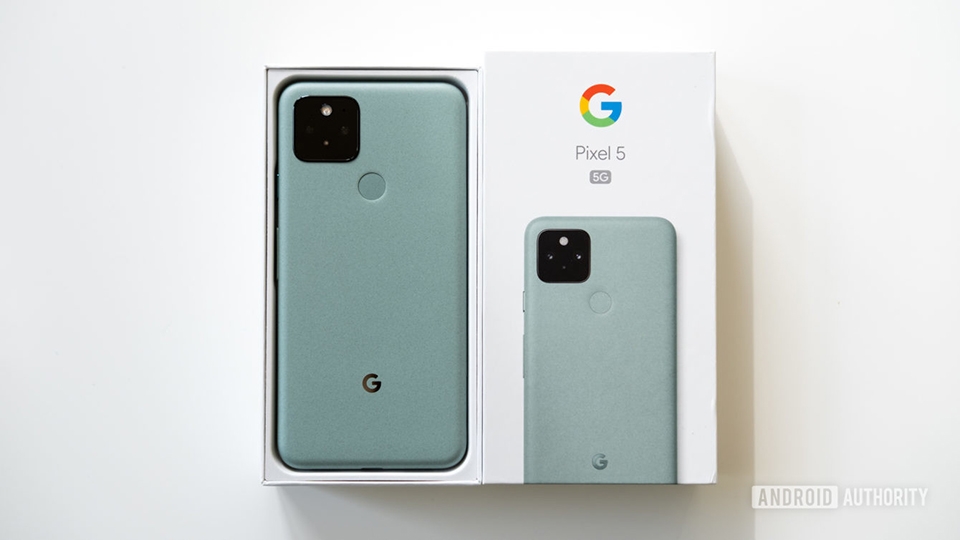 Trên tay Google Pixel 5: Chiếc Pixel tốt nhất của năm 2020