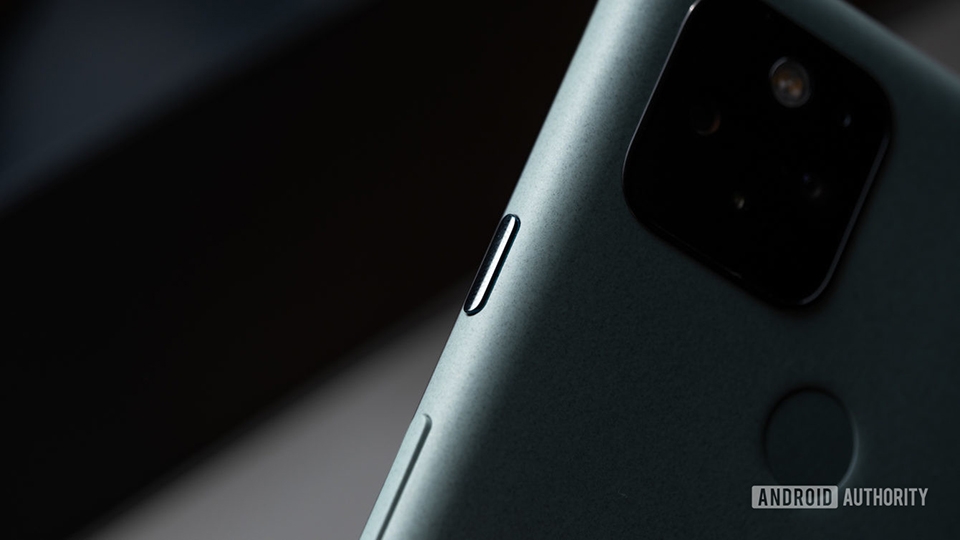 Trên tay Google Pixel 5: Chiếc Pixel tốt nhất của năm 2020