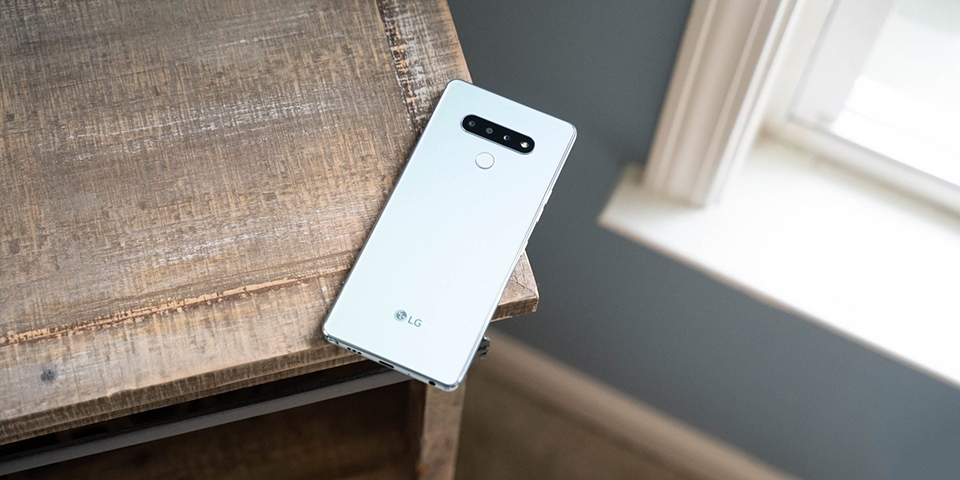 Trên tay LG Stylo 6 với bút stylus và giá chỉ 4,2 triệu đồng