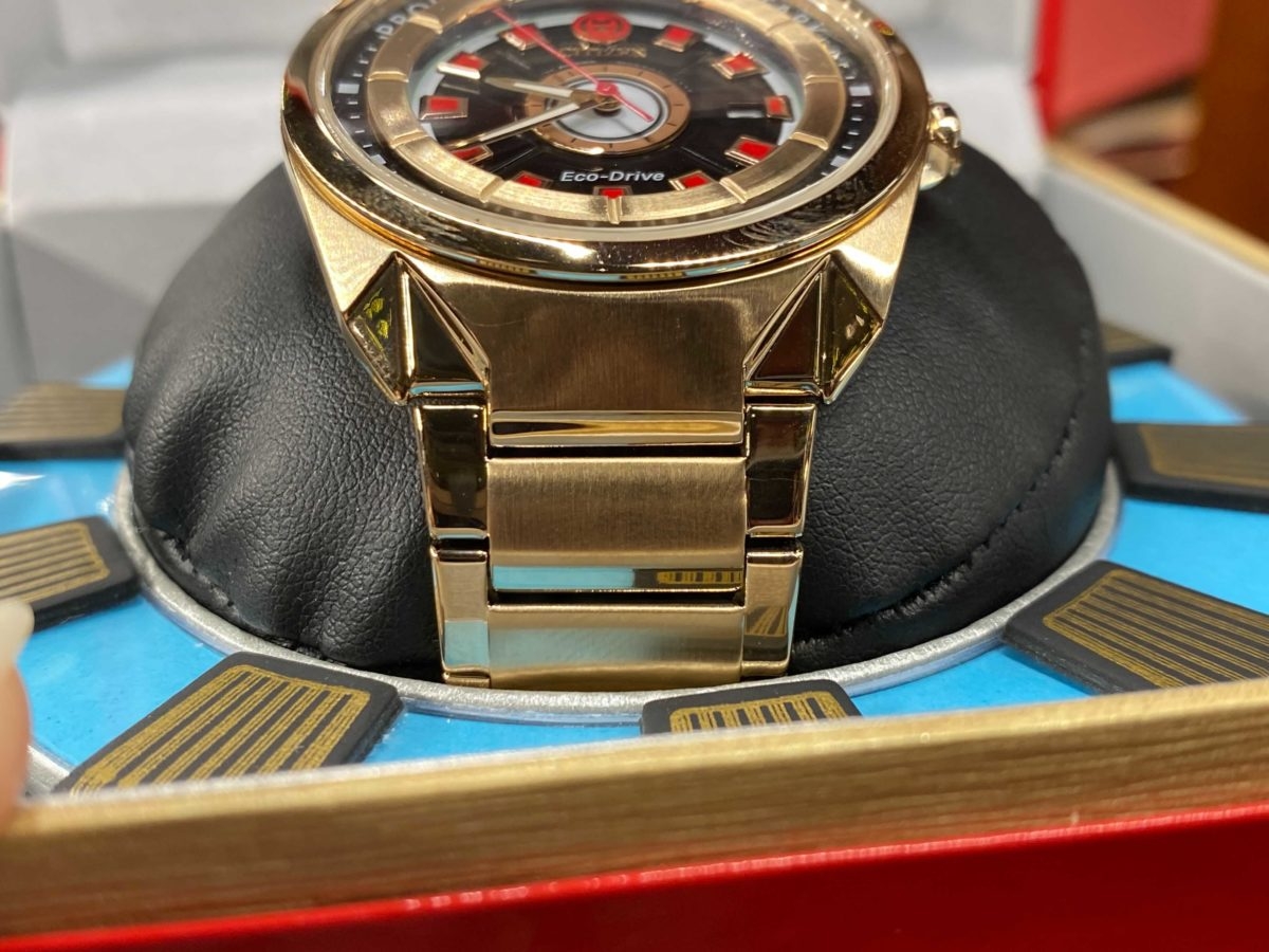 Marvel bắt tay Citizen cùng ra mắt mẫu đồng hồ I LOVE YOU 3000