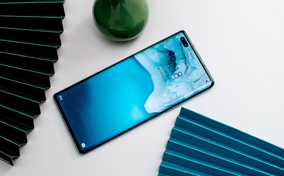 Trên tay Huawei Nova 8 Pro: Kirin 985 5G, màn 120Hz, sạc 66W