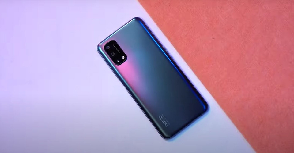 Trên tay Realme Narzo 30 Pro: 5G, màn 120Hz, pin 5000 mAh