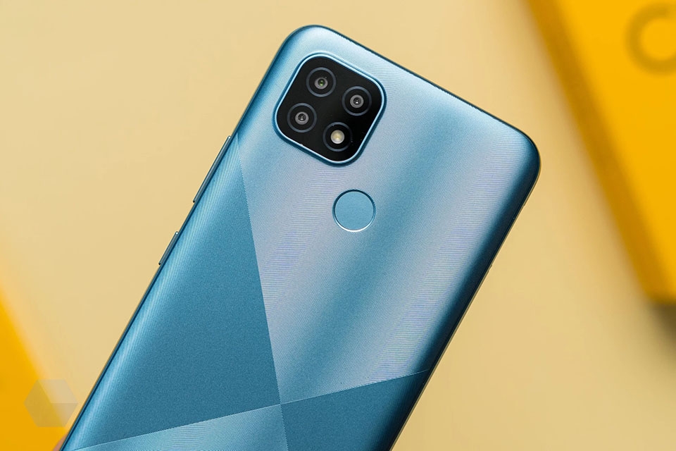 Trên tay Realme C21: Giá rẻ, chip mạnh và pin khủng