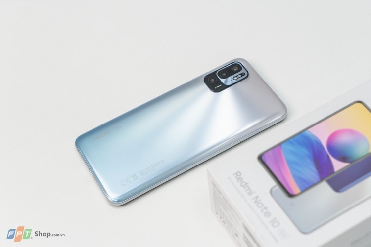 Mở hộp chiếc Xiaomi Redmi Note 10 5G