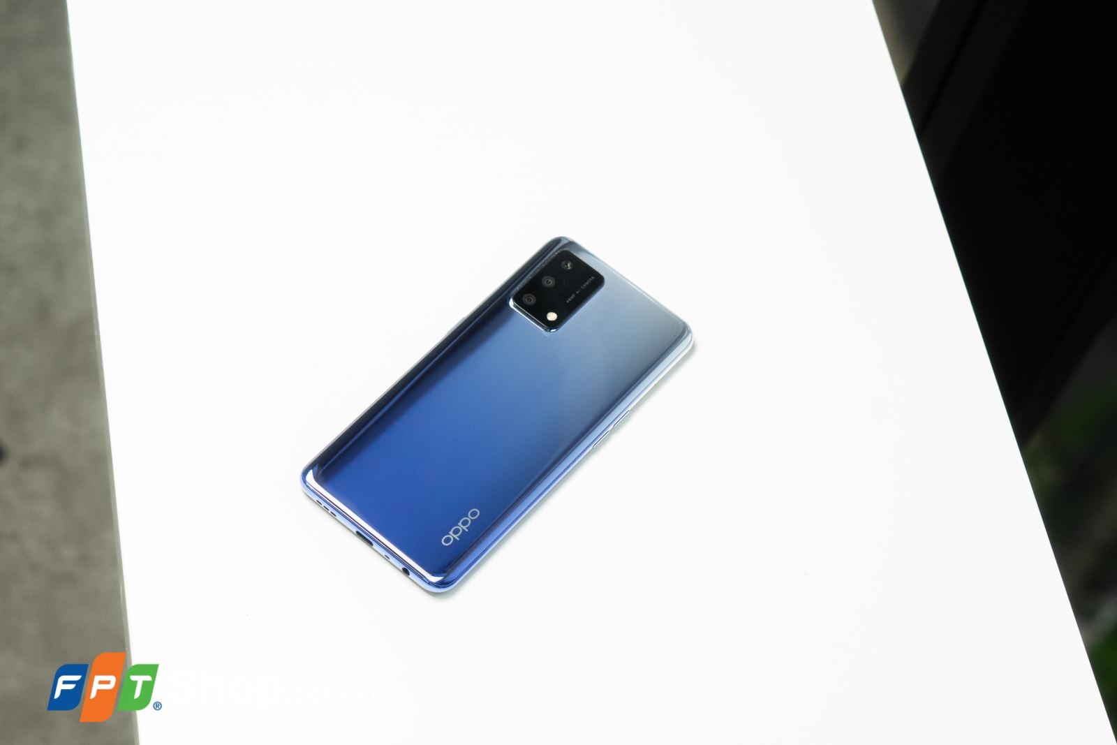 Cận cảnh OPPO A74: Pin lớn 5.000mAh, sạc nhanh 33W