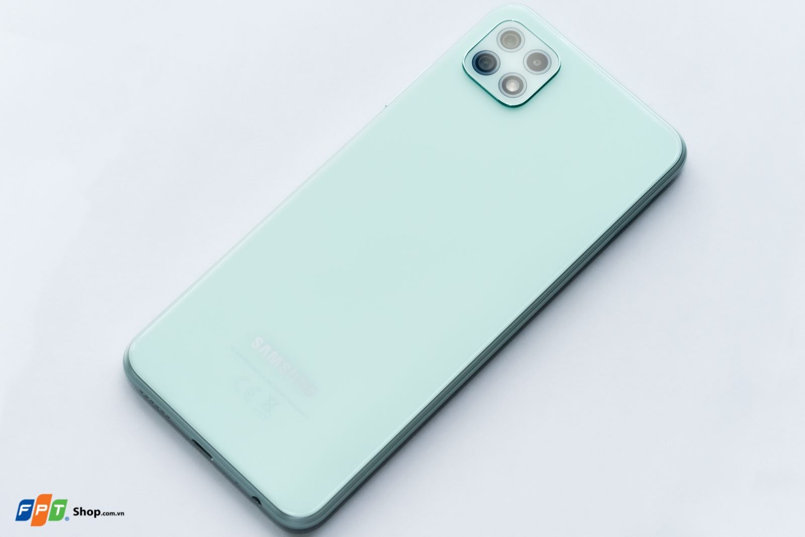 Cận cảnh Galaxy A22 5G: Smartphone 5G có giá tốt nhất của Samsung