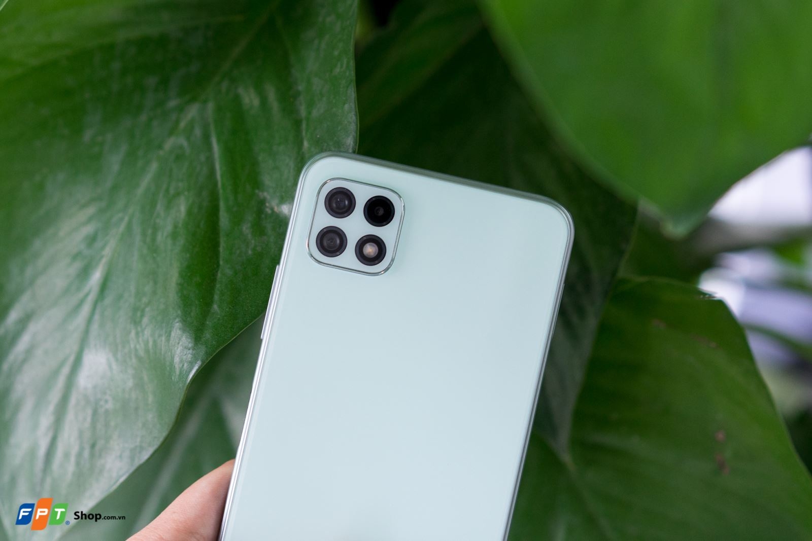 Cận cảnh Galaxy A22 5G: Smartphone 5G có giá tốt nhất của Samsung