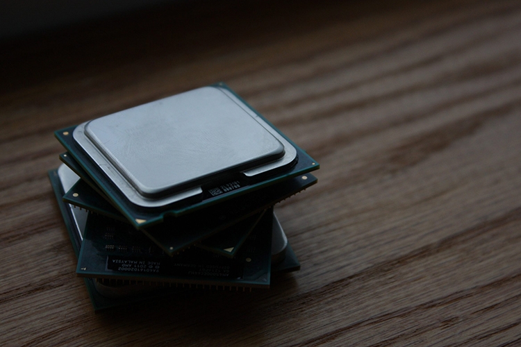 CPU Tray là gì? Phân biệt CPU hàng Box và hàng Tray