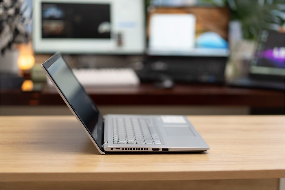 Đánh giá ASUS VivoBook X415: Dòng laptop 14 inch nhỏ gọn, giá rẻ