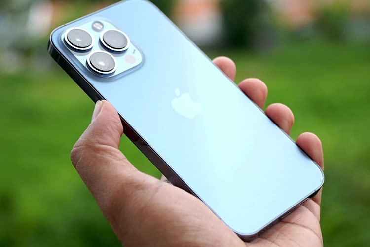 Apple đặt mục tiêu sản xuất hơn 300 triệu iPhone vào năm sau