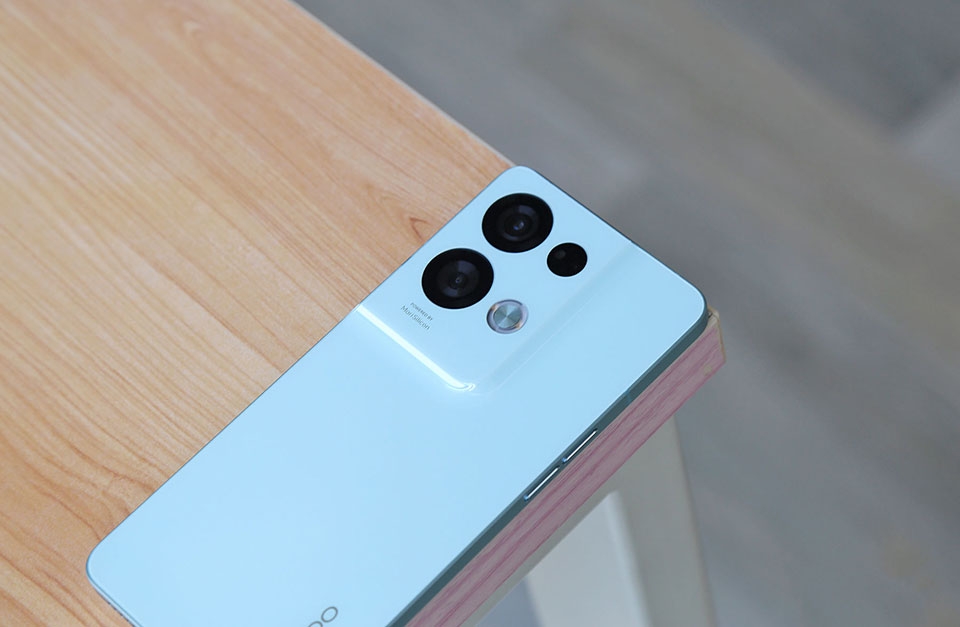 Trên tay OPPO Reno8 Pro+: Dimensity 8100-MAX, thiết kế ấn tượng