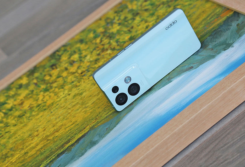 Trên tay OPPO Reno8 Pro+: Dimensity 8100-MAX, thiết kế ấn tượng