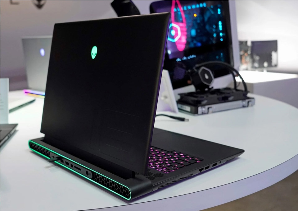 CES 2023: Dell ra mắt laptop Alienware M18 với cấu hình khủng