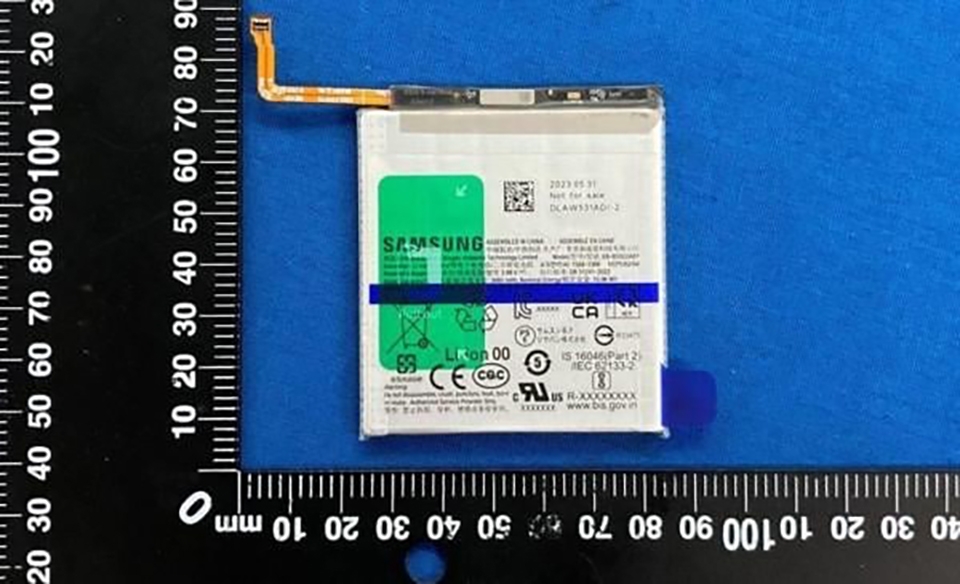 Rò rỉ hình ảnh pin của dòng Samsung Galaxy S24