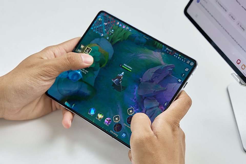 Trải nghiệm game trên Galaxy Z Fold5: Liệu có chiến game tốt?