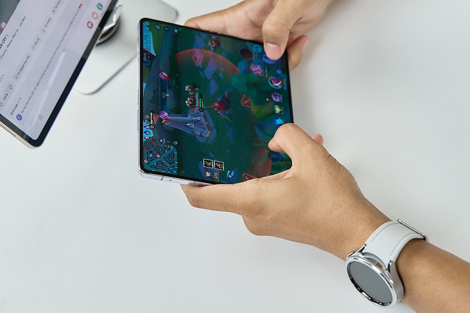 Trải nghiệm game trên Galaxy Z Fold5: Liệu có chiến game tốt?