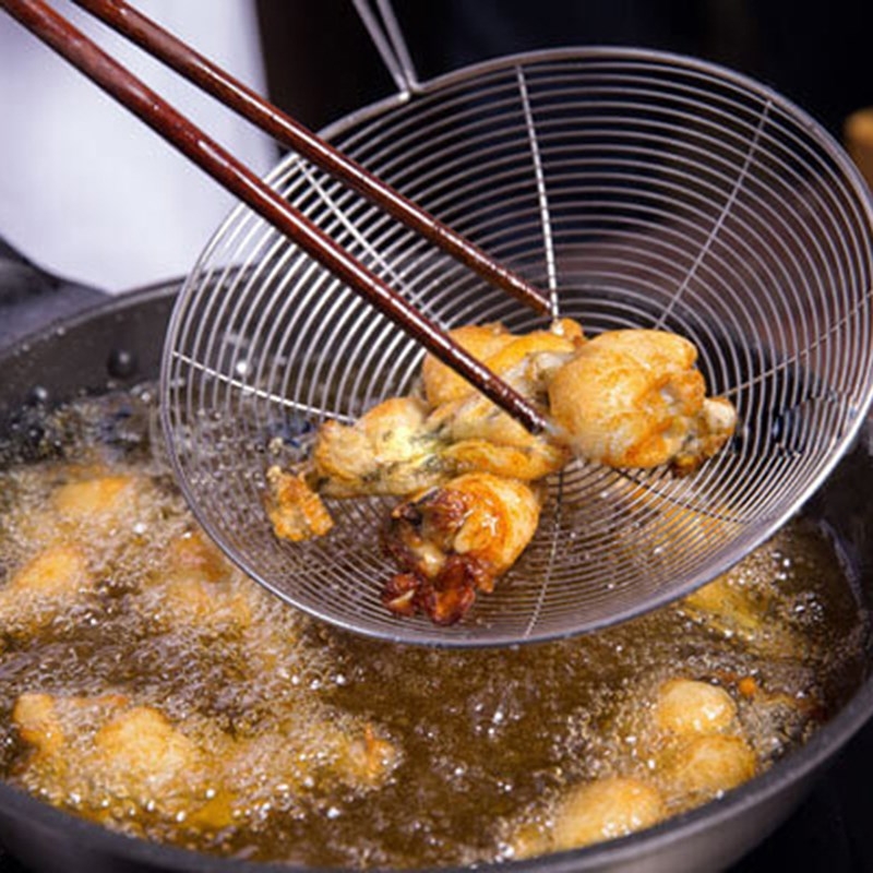 Cách làm ếch chiên nước mắm giòn dai đậm vị, bên trong mềm ẩm