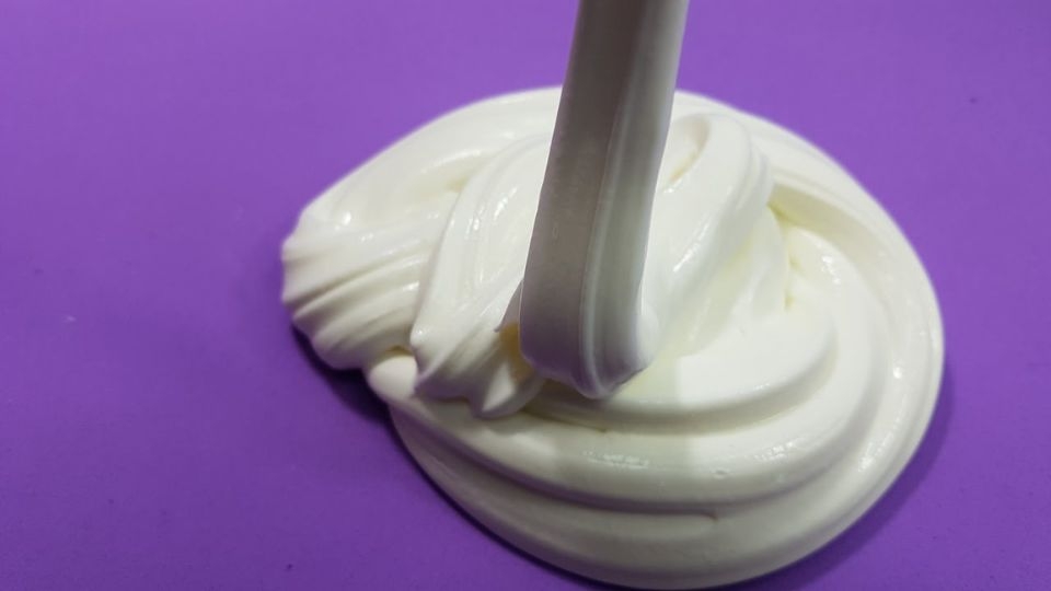 Cách làm slime đơn giản từ những nguyên liệu dễ tìm kiếm tại nhà