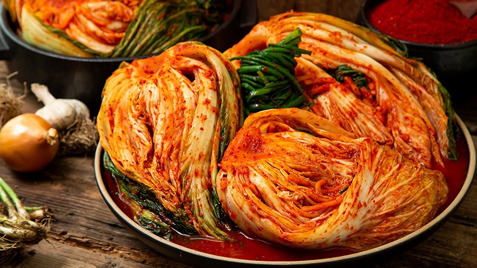 Cách làm kim chi chuẩn vị Hàn Quốc, đảm bảo thành công 100%