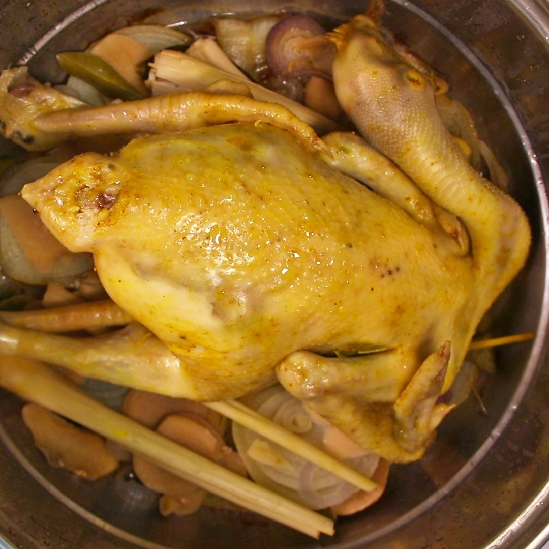 Luộc gà bao nhiêu phút? Thời gian luộc gà chuẩn nhất bạn nên biết