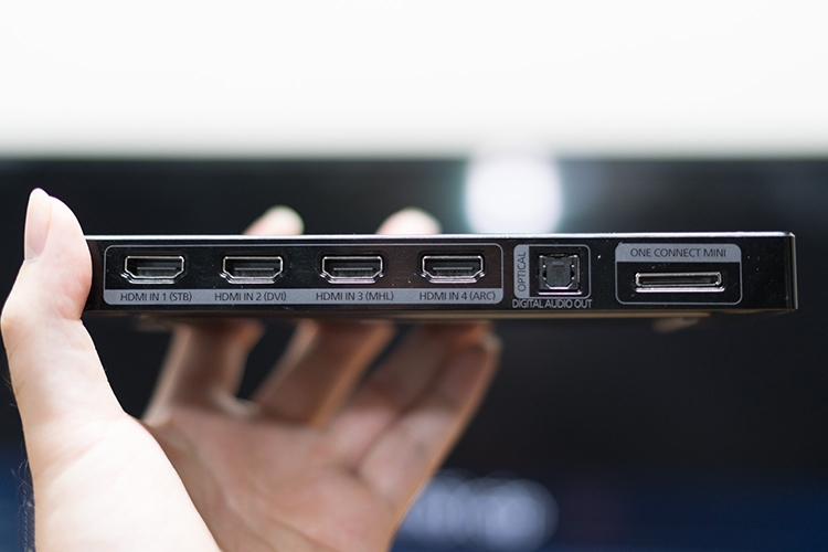 One connect là gì? Ưu điểm của One Connect Box trên tivi Samsung