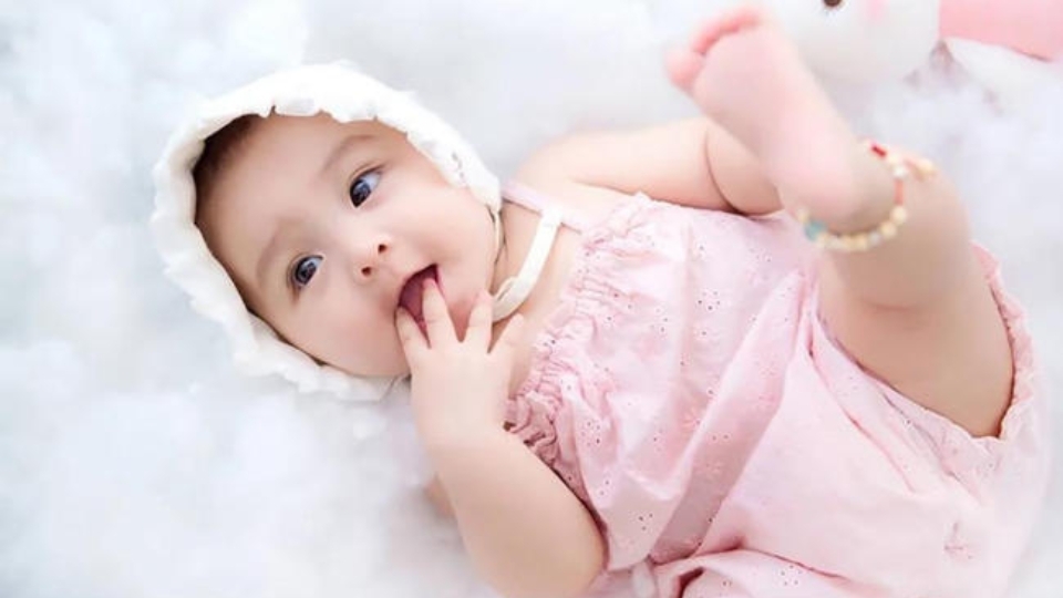 First Name là gì? Hướng dẫn bạn cách điền đầy đủ họ tên