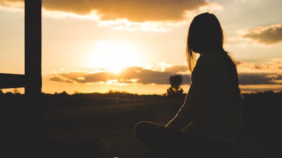 Sad Girl là gì? Cách để dễ dàng nhận biết một Sad Girl chính hiệu