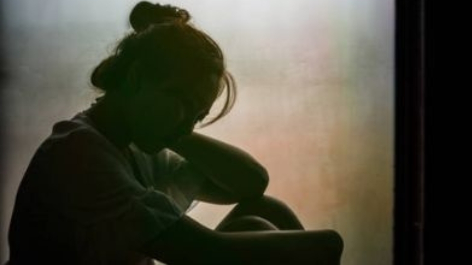 Sad Girl là gì? Cách để dễ dàng nhận biết một Sad Girl chính hiệu