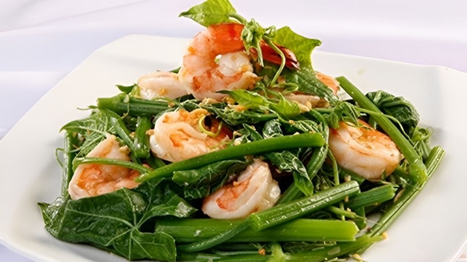 Ngọn su su xào với 3 cách chế biến đơn giản mà bạn nên biết