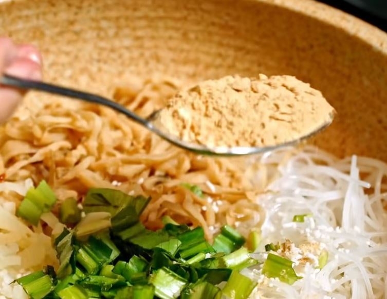 2 cách làm bì chay đơn giản, cho mâm cơm chay thêm hấp dẫn