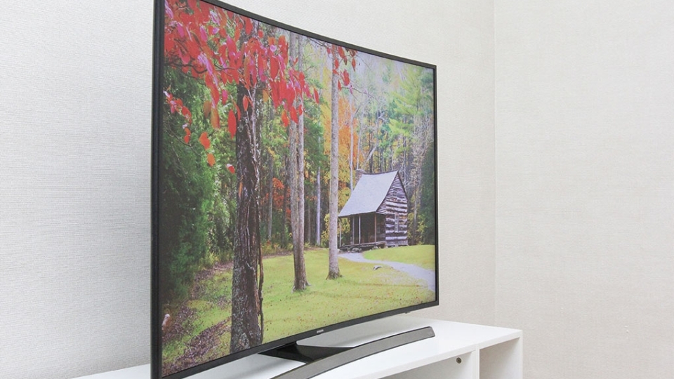 Top 5 tivi Samsung màn hình cong mà bạn nên mua