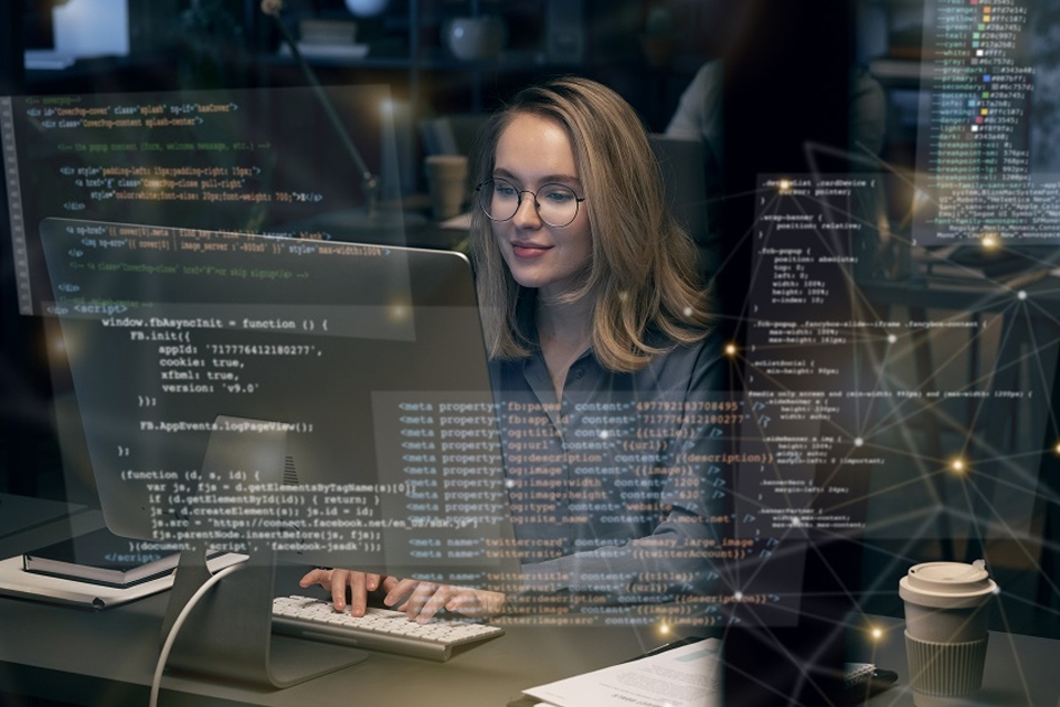 Coder là gì? Tìm hiểu công việc và tố chất cần có của một coder