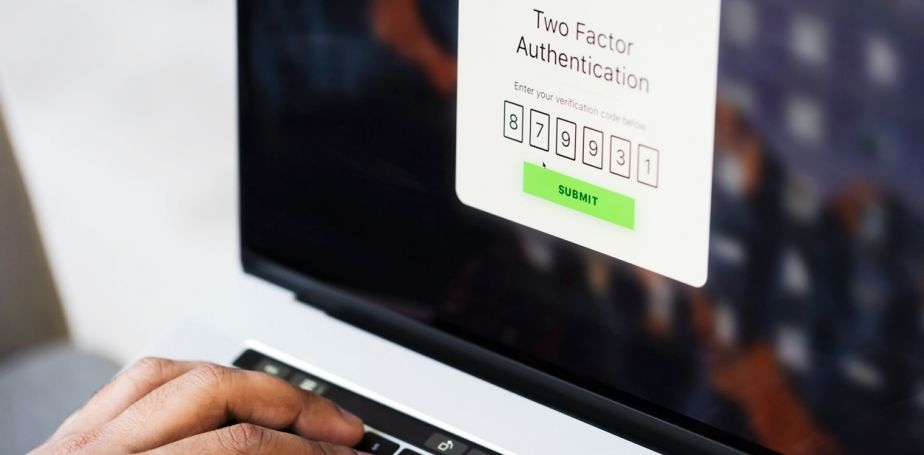 MFA là gì? Cách thức hoạt động của MFA như thế nào?