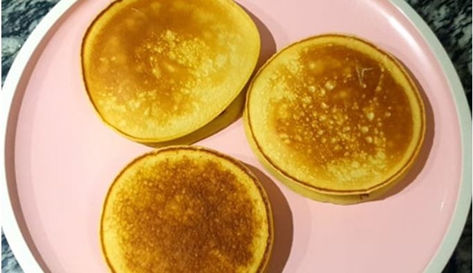 Cách làm bánh Dorayaki (bánh rán Doremon) bằng chảo chống dính