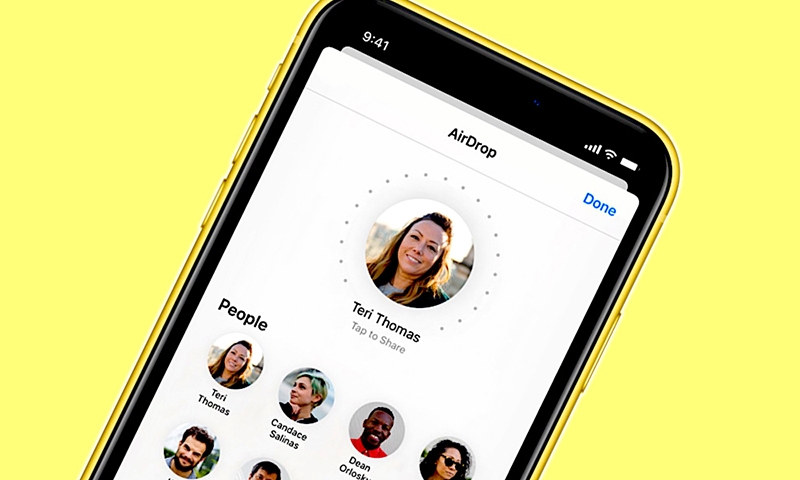 UWB là gì? Nguyên lý hoạt động của UWB trên Apple và Samsung