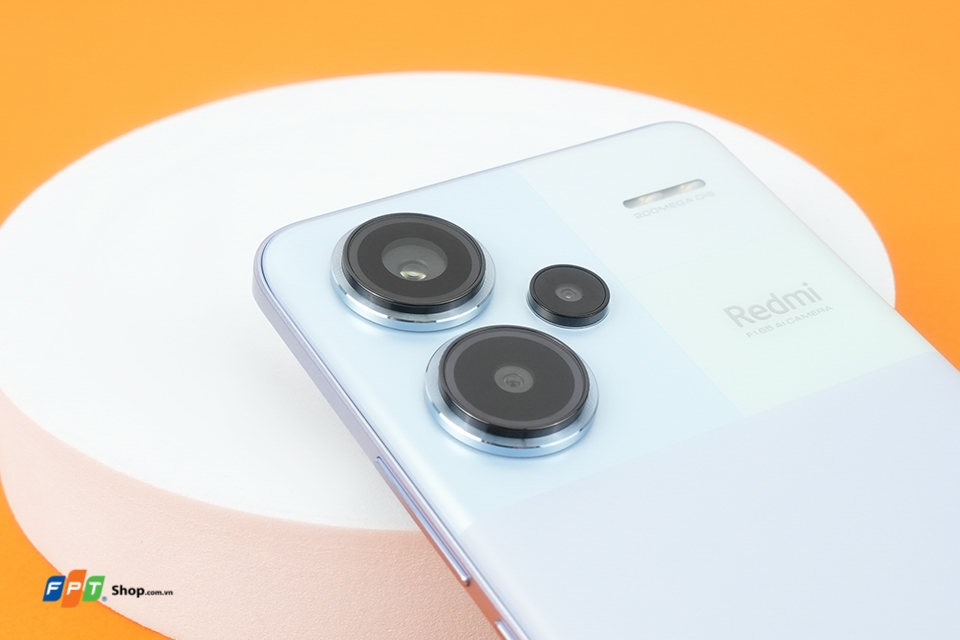 Redmi Note 13 Pro Plus so với các đối thủ cùng phân khúc