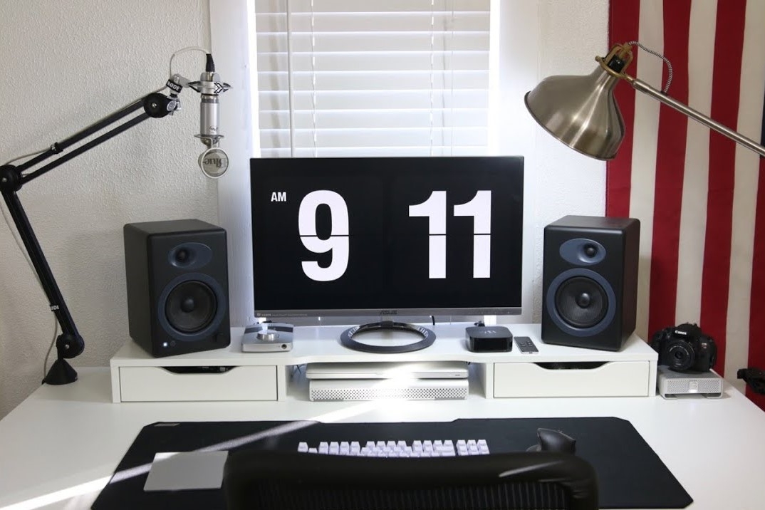 Tải Fliqlo - Biến màn hình chờ thành đồng hồ lật cực chất