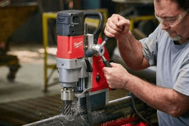 Tổng hợp các loại máy khoan cầm tay thông dụng nhất